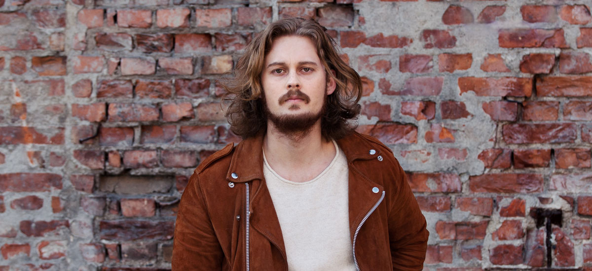 Forfatternes boktips: Debutant Petter Brevik | Boktips