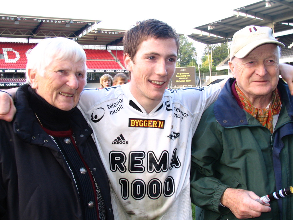 Når er det riktig å satse på en proffkarriere i fotball? | Boktips